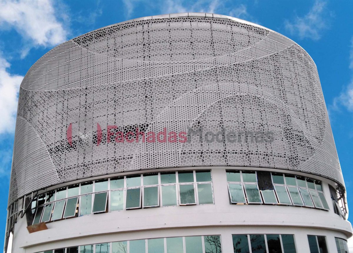 Paneles Perforados – Fachadas Modernas