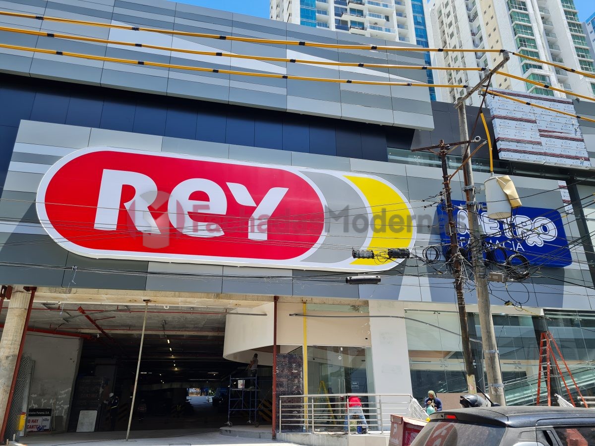 Supermercado Rey – Fachadas Modernas