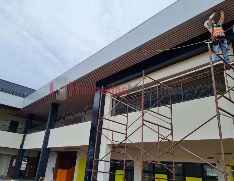 Howard Academy – Fachadas Modernas